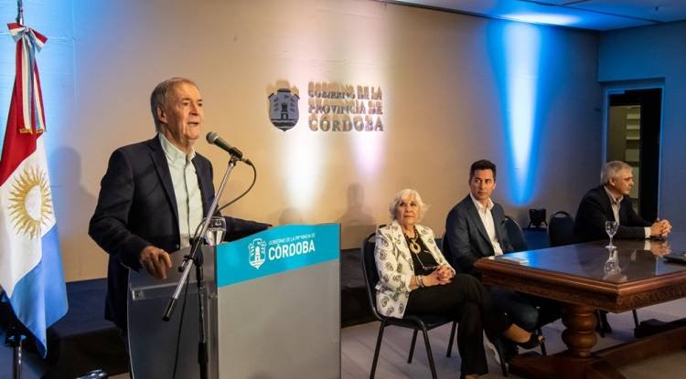 Para Schiaretti Es Necesario Mantener Siempre La Educación Pública Y Gratuita Codigocba
